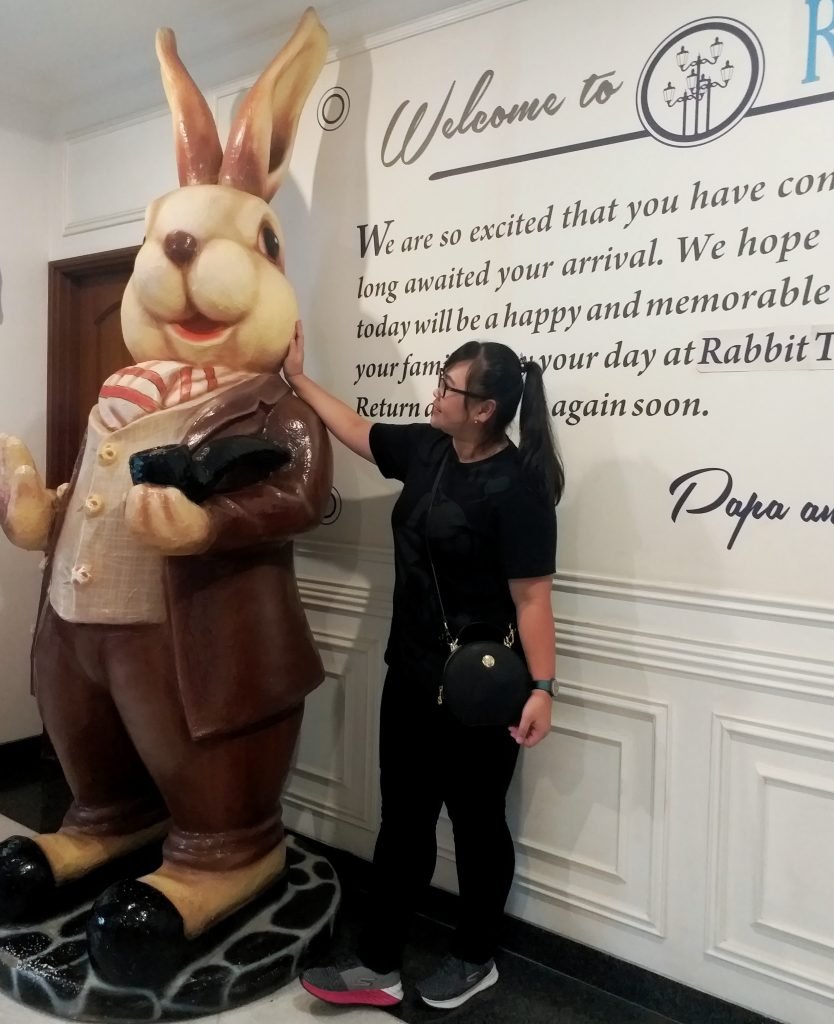 Temukan Berbagai Macam Spot Foto Unik di Rabbit Town - Febe Shinta