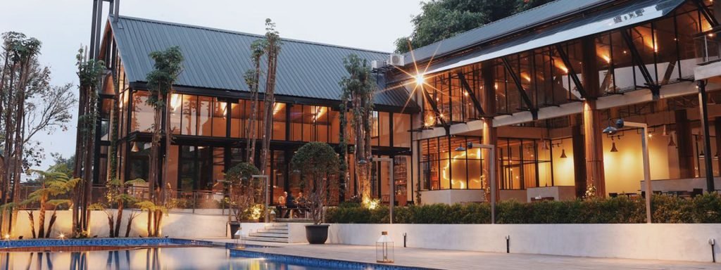 Kalpa Tree Dine & Chill, Kafe Photographable di Ciumbuleuit - Febe Shinta
